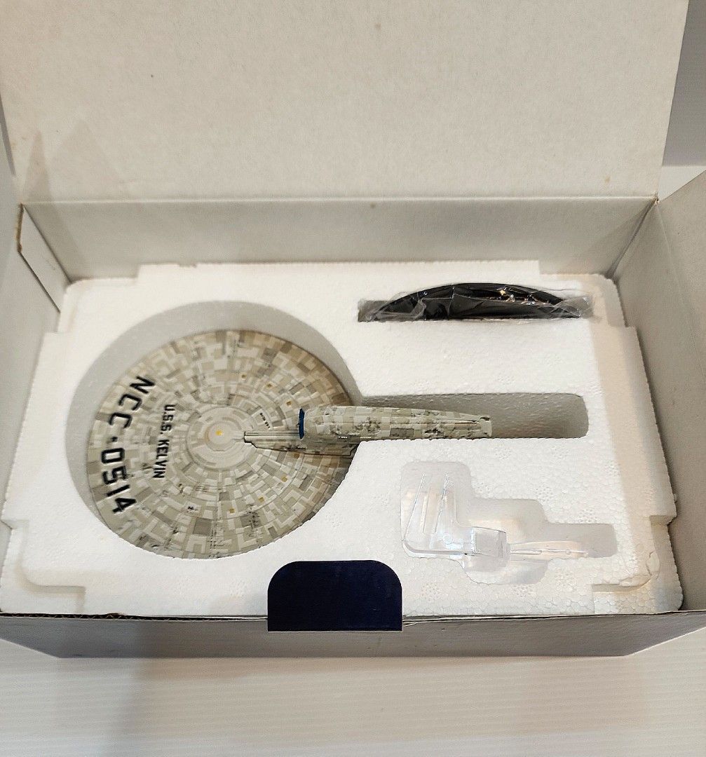 //Combo sets// Englemoss Star Trek Collection USS Kelvin and USS Edison ...