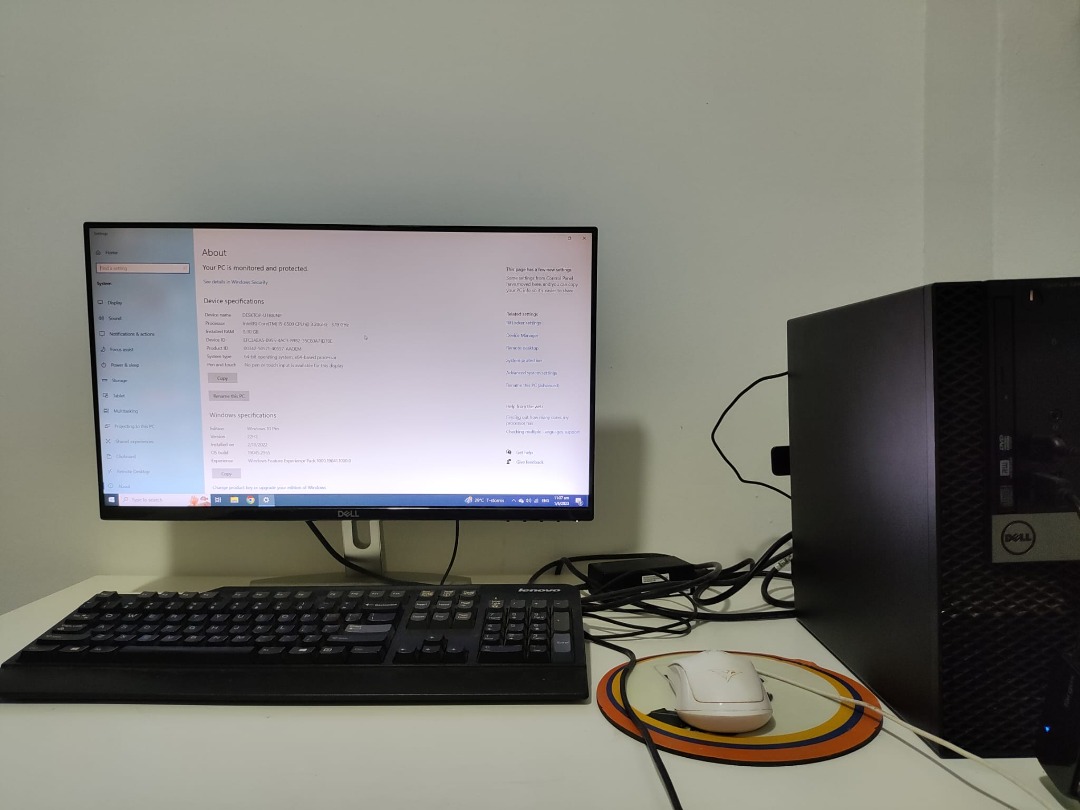 Dell desktop pc complete set (cpu, monitor, keyboard, mouse, speakers ...