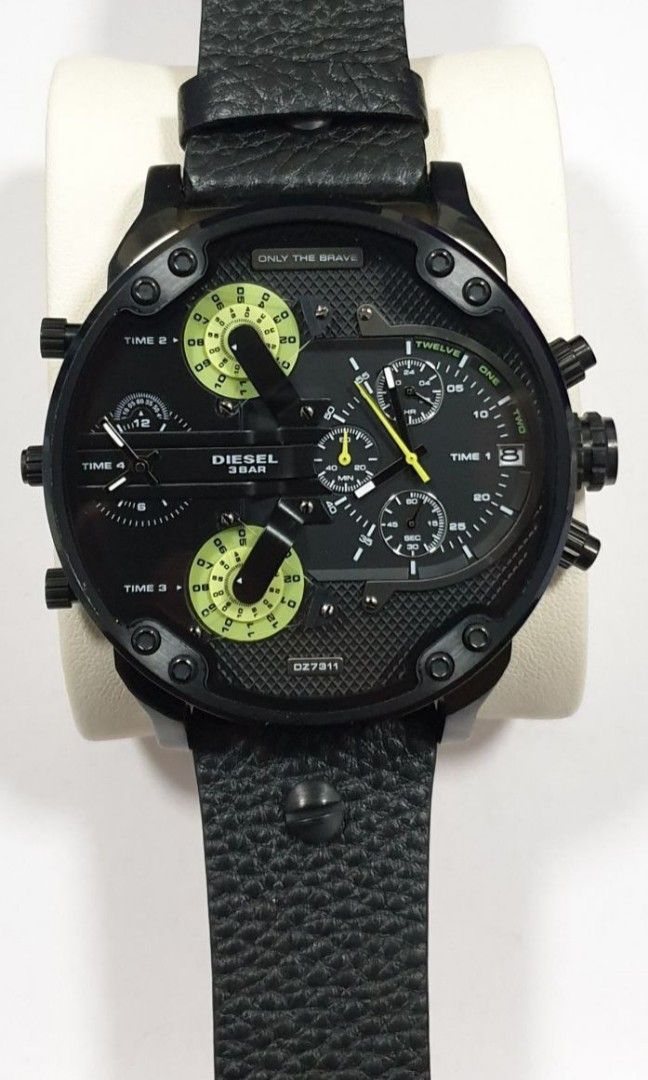 Diesel watch, Men's Fashion, Watches & Accessories, Watches on Carousell