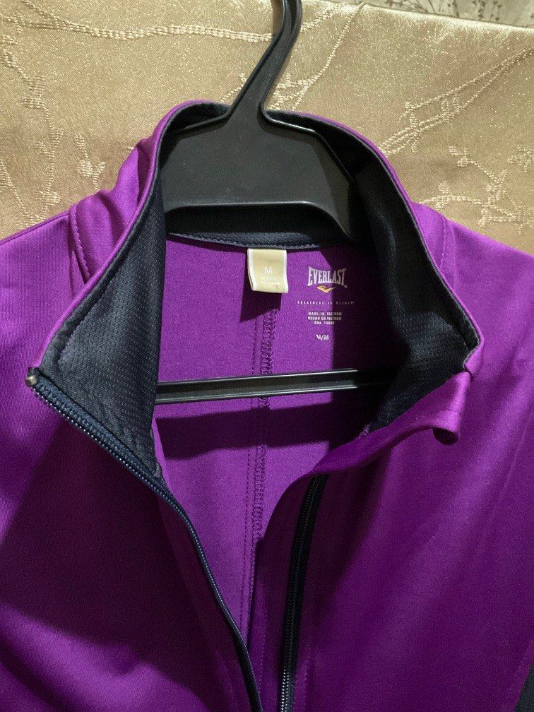 Everlast jacket on Carousell