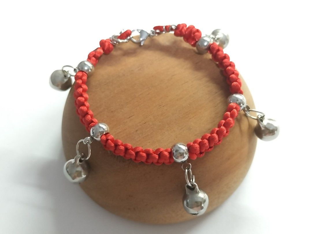 Gelang Bayi Tali Merah Kerincing Stainless on Carousell