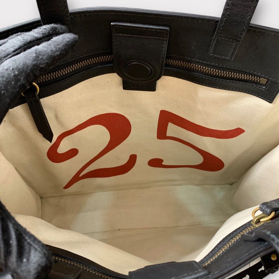 Gucci Snake Supreme Tote, Luxury, Bags & Wallets on Carousell