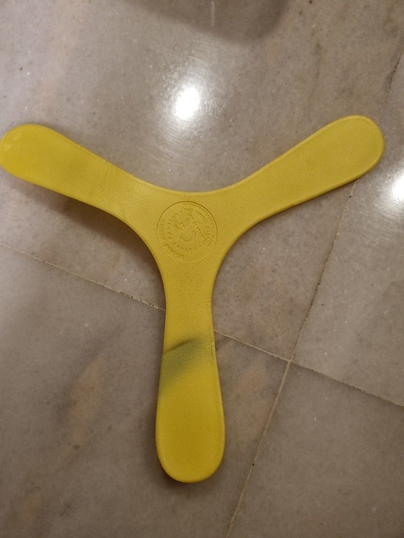 Hamleys Booma Outdoor Boomerang, Hobbies & Toys, Toys & Games on Carousell
