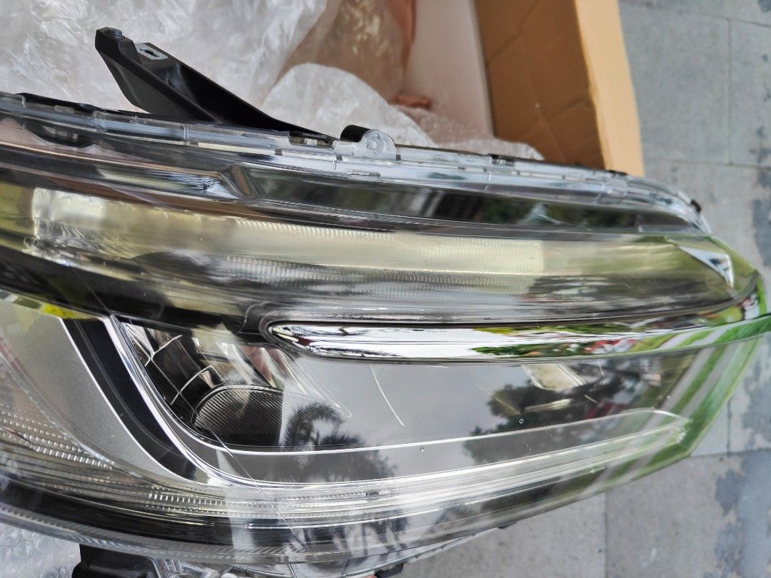 Honda shuttle right led headlight gk7 8 cheap, Car Accessories ...