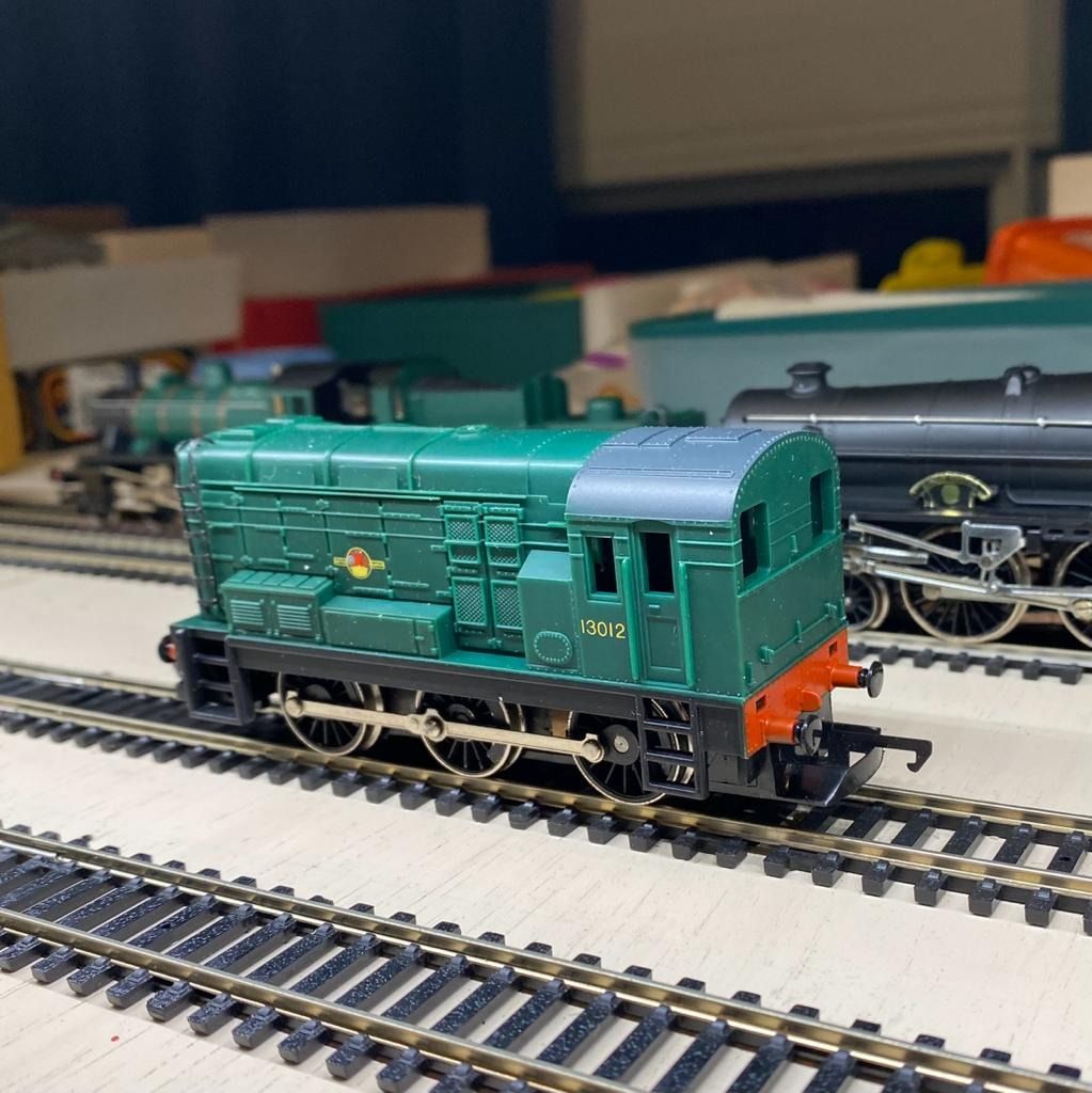 Hornby Trains - Class 08 Diesel/Electric Shunter, OO gauge (L132 ...