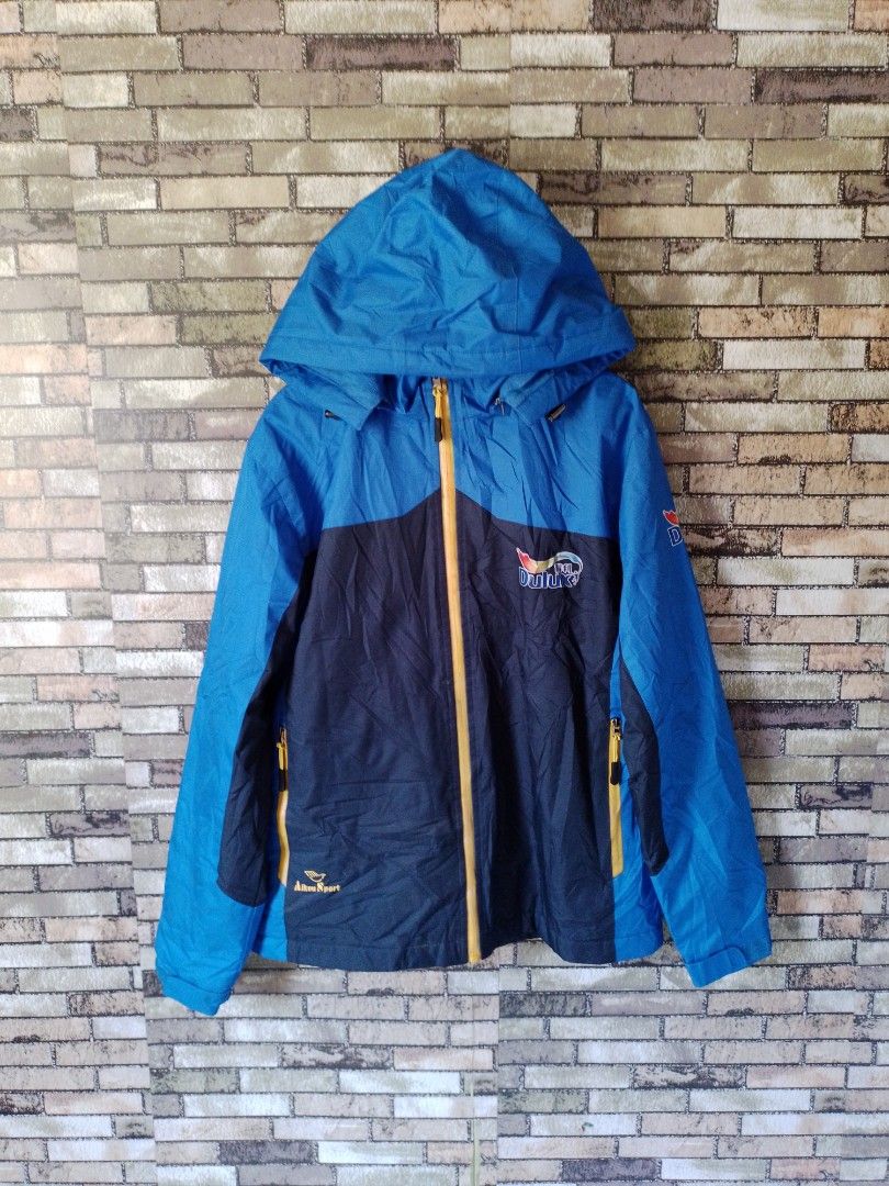 JACKET Dulux waterproof fleece lined, Men's Fashion, Coats, Jackets and ...