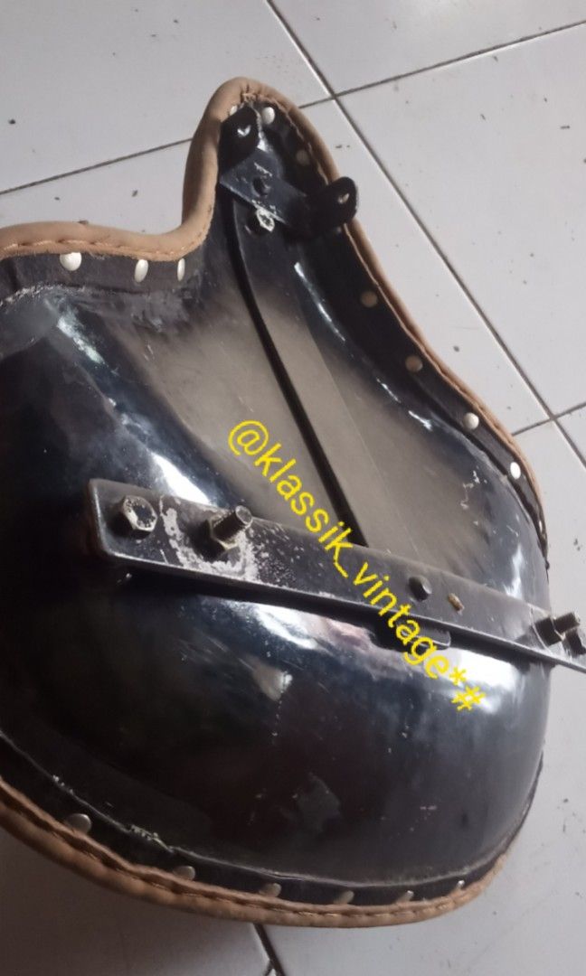 Jok moge bentuk lebar ,bahan kulit halus,untuk jenis per di depan ...