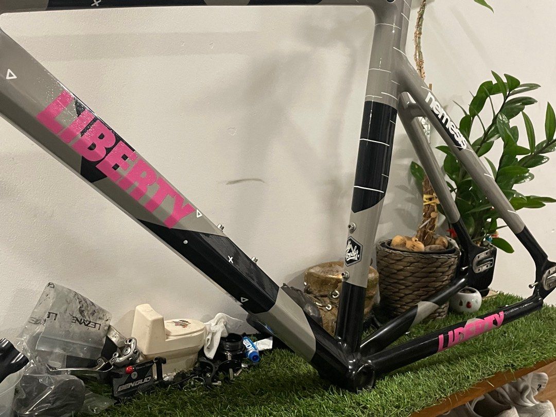 AUTHENTIC Liberty Nemesis v1 frameset carbon fork for fixie / track ...