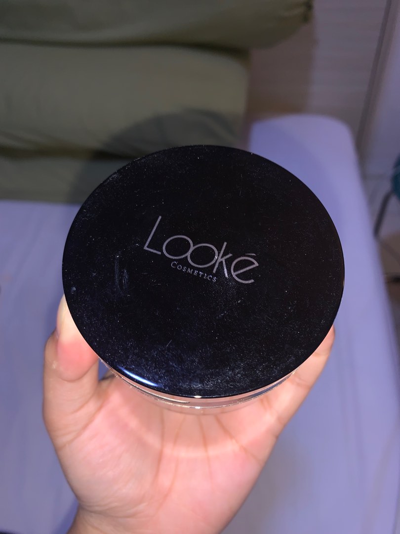Looke Holy Smooth and Blur Loose Powder (Shade Terra, 20gr), Kesehatan ...