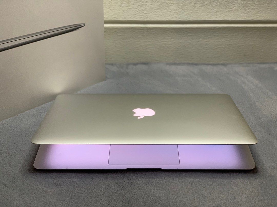 MacBook Air 2015 8/128 13-inch Complete package with same serial box on ...