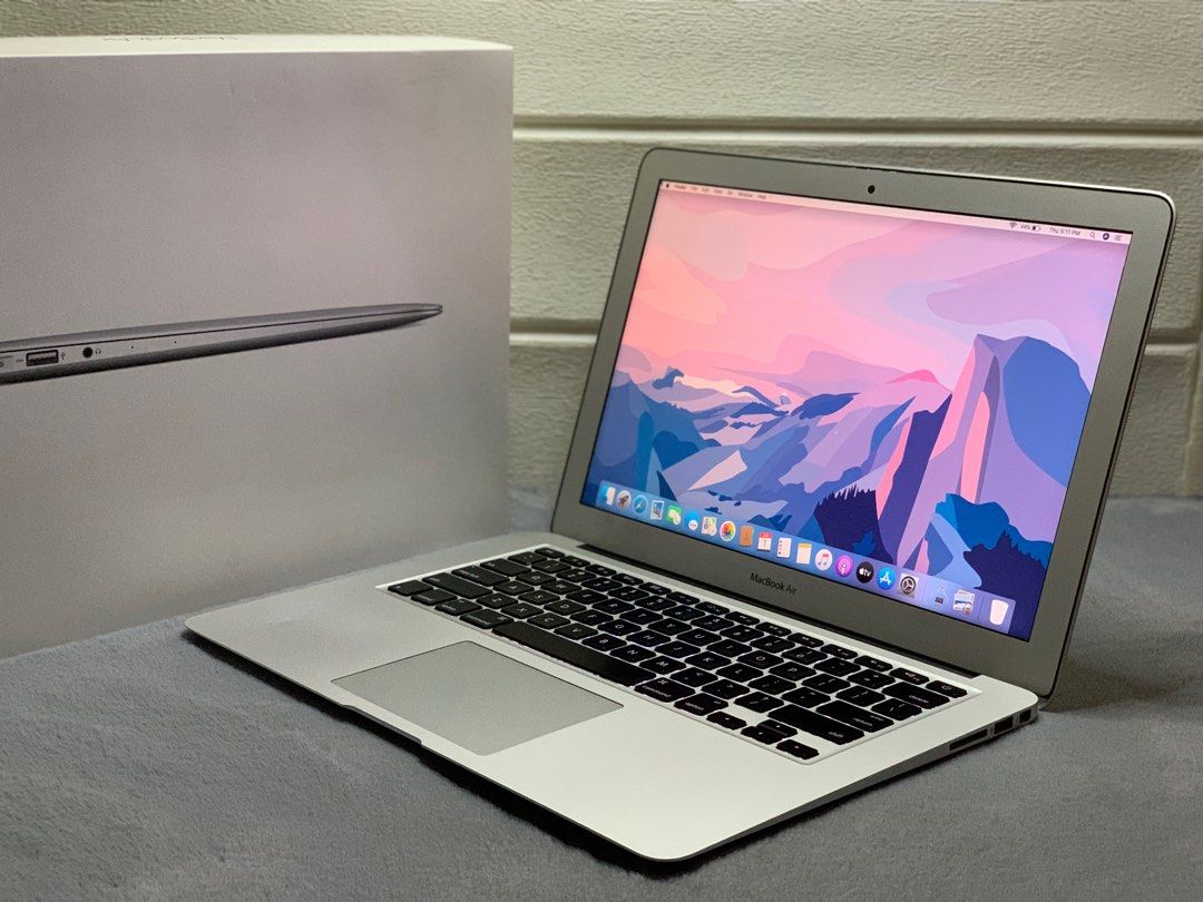 MacBook Air 2015 8/128 13-inch Complete package with same serial box on Carousell