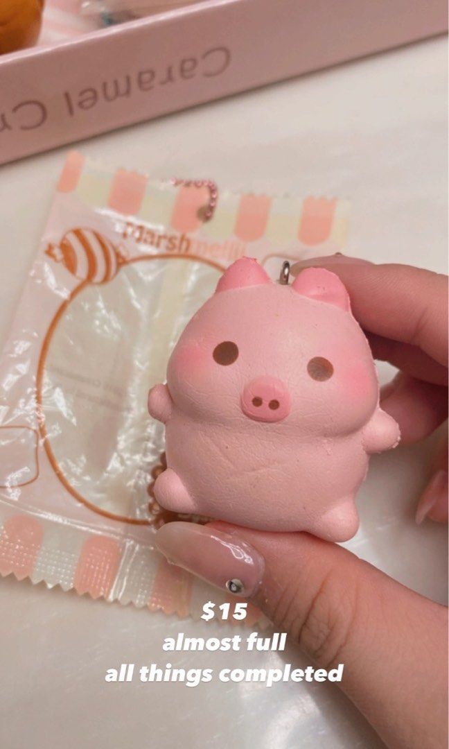 mini marshmellii pig squishy, 興趣及遊戲, 玩具 & 遊戲類 - Carousell