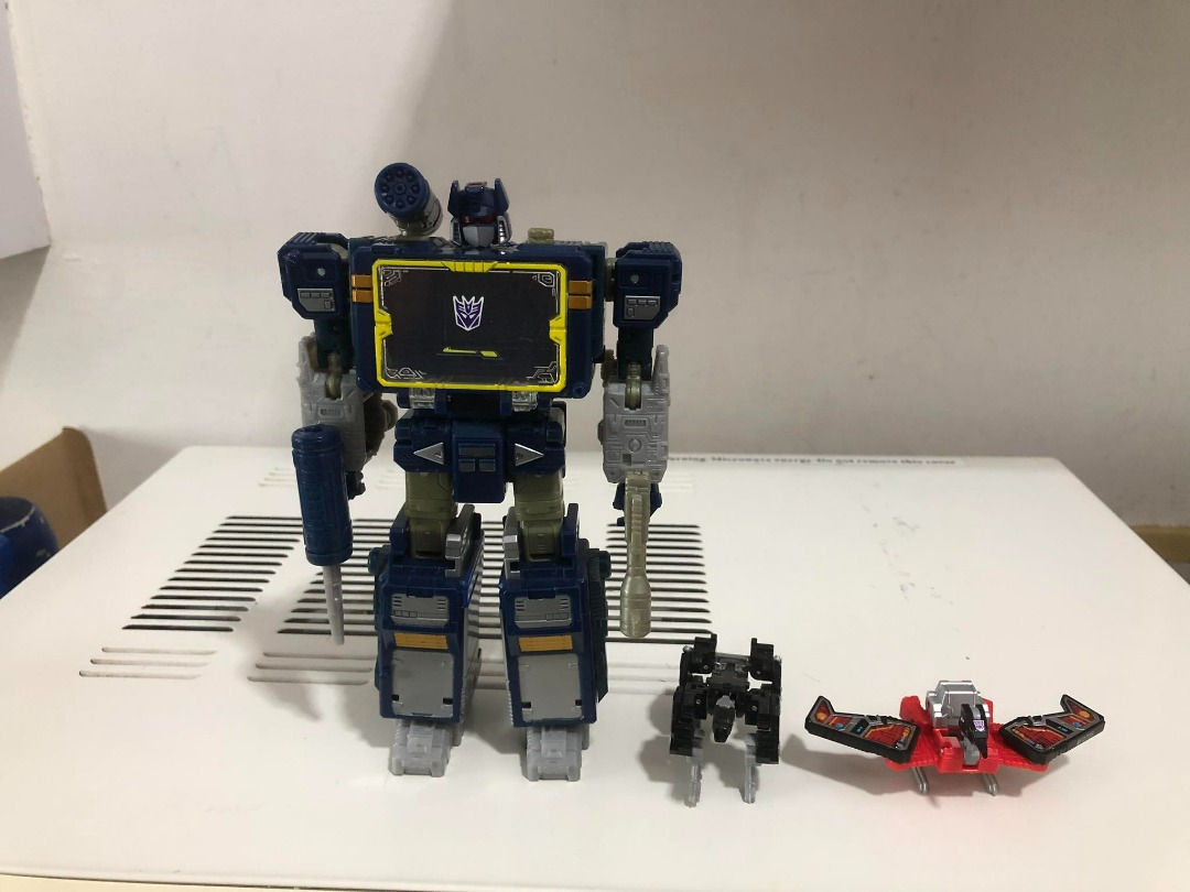 Netflix Soundwave on Carousell