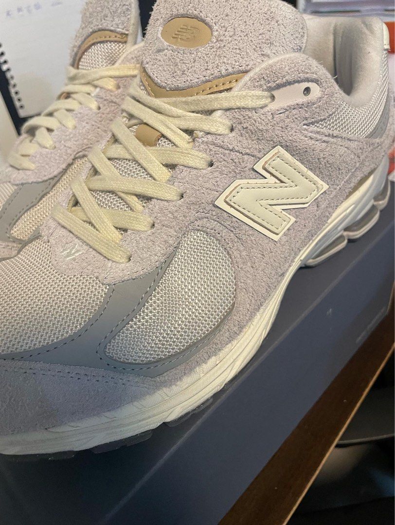 New balance 2002r, 男裝, 鞋, 波鞋 - Carousell