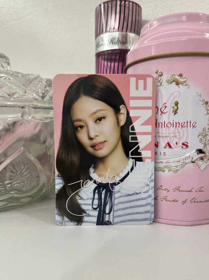 official blackpink jennie oreo photocard pc on Carousell