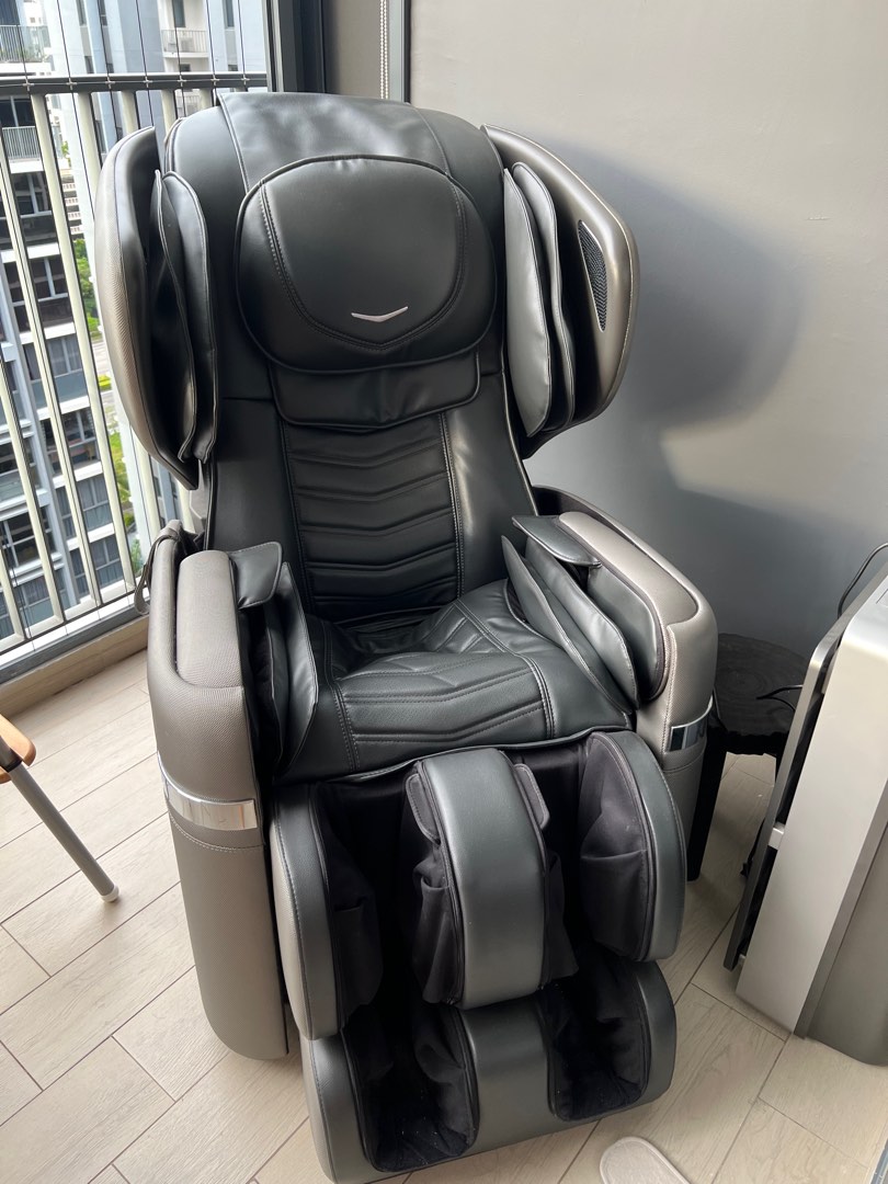 [REDUCED] OSIM uDivine V Massage Chair, Health & Nutrition, Massage ...