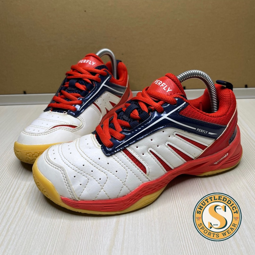 PERFLY BS 560 LITE, Sports Equipment, Sports & Games, Racket and Ball ...