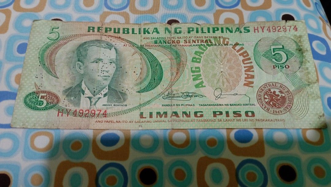 Philippines 5 Piso (Pesos) Banknote. Filipino Currency. Memorabilia ...