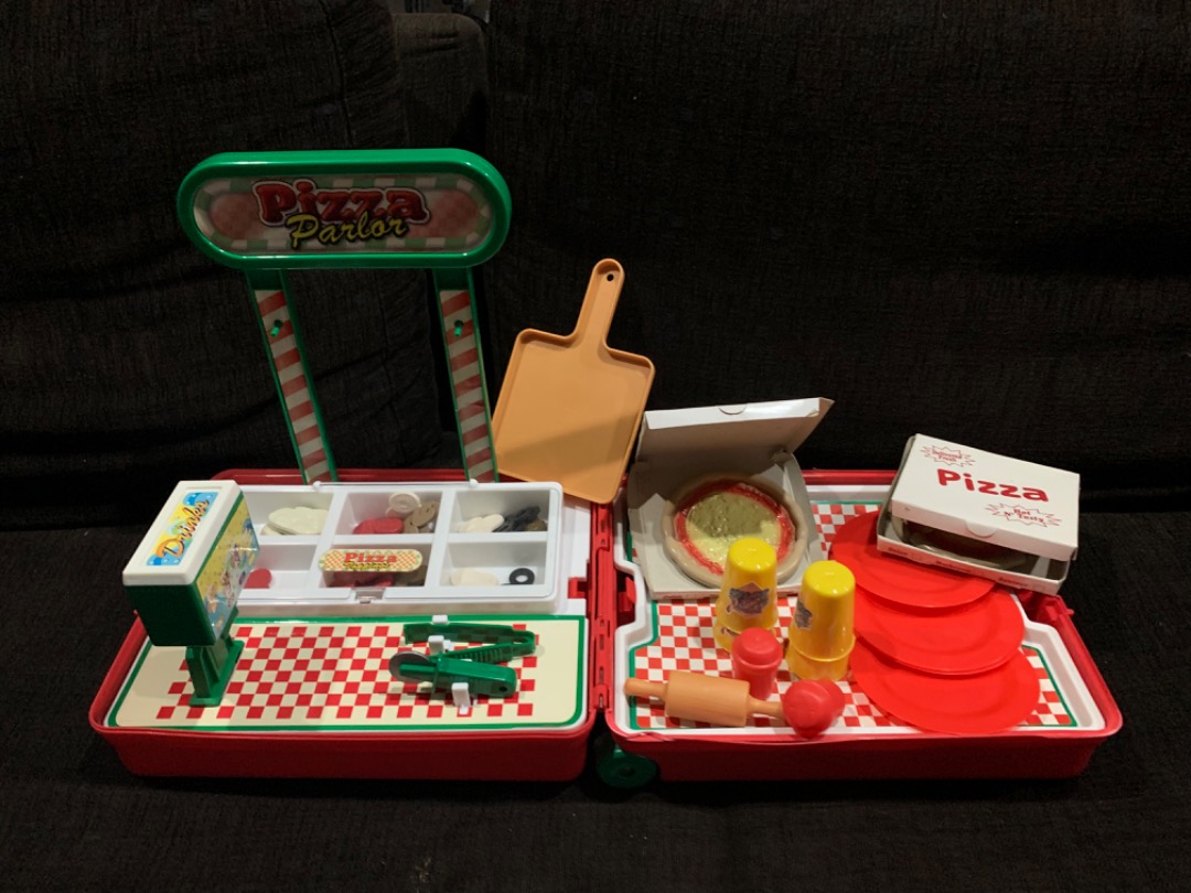 Pizza chef on wheel toy, Hobbies & Toys, Toys & Games on Carousell