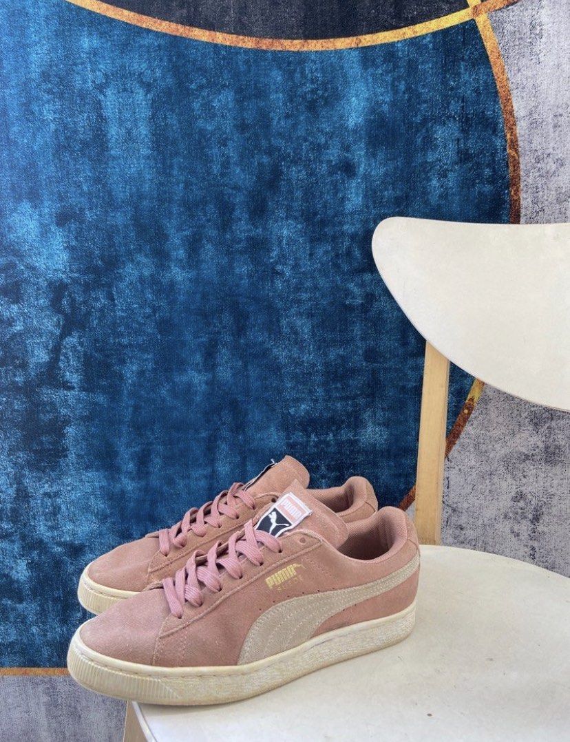 Puma suede pinj soft, Fesyen Pria, Sepatu , Sneakers di Carousell