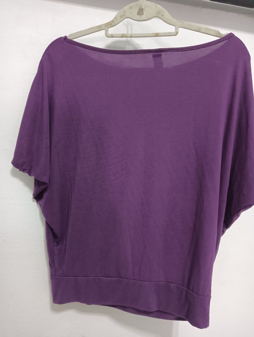 Purple top, Women's Fashion, Tops, Other Tops on Carousell