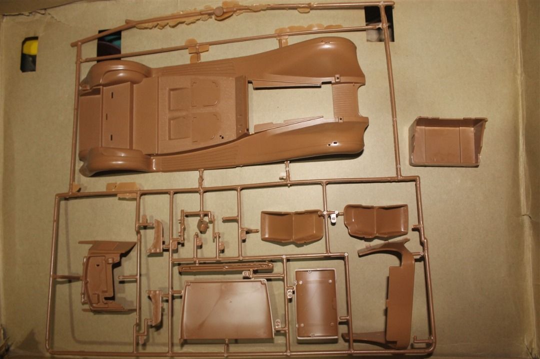 Revell model kit 1/16 scale Rolls-Royce 1934 Phantom II Continental ...