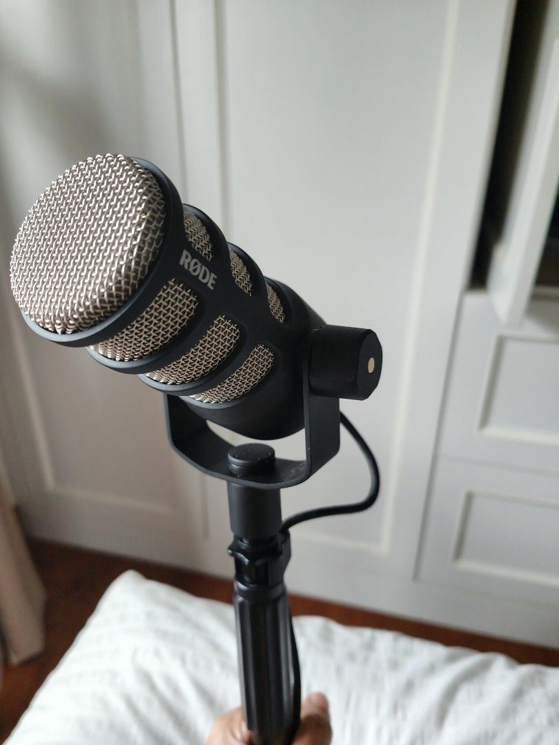 Rode Podmic with Rode Stand and Type C Cable, Audio, Microphones on ...