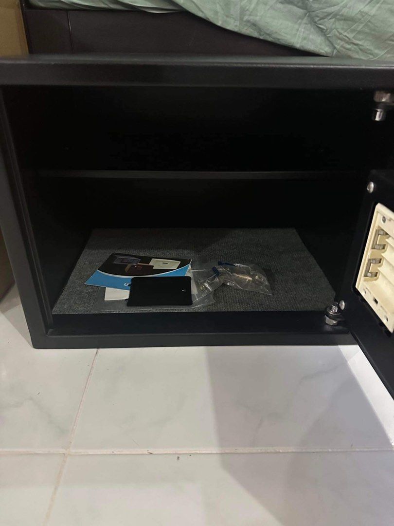 Safe Box, Furniture & Home Living, Security & Locks, Safe on Carousell