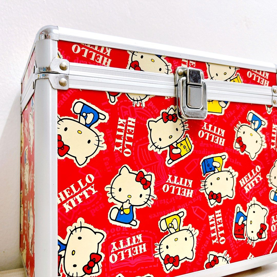 Sanrio Hello Kitty Specialty Make-up Box Limited Edition, Women's ...