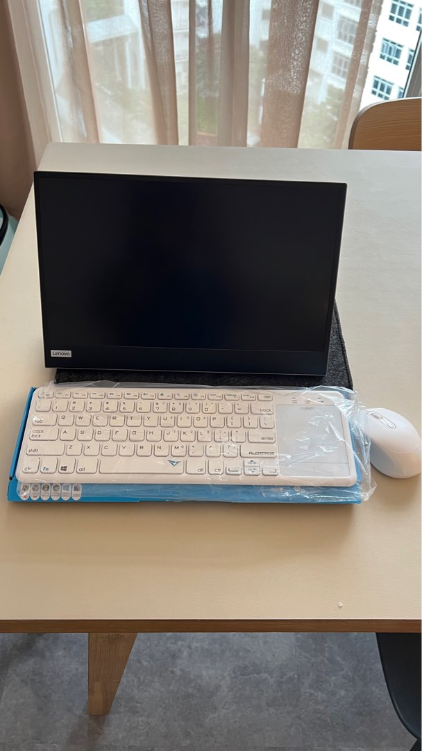 Set of portable screen, keyboard & mouse, Computers & Tech, Parts ...