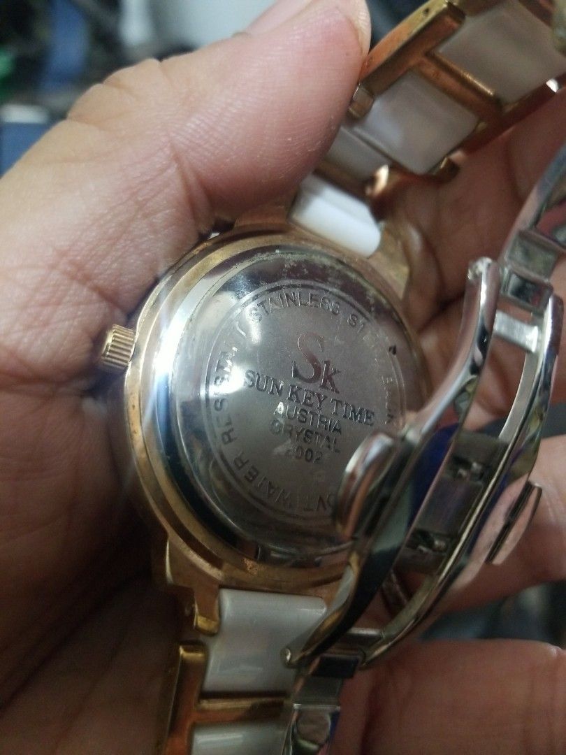 sk sun key crystal watch, Women's Fashion, Watches & Accessories ...