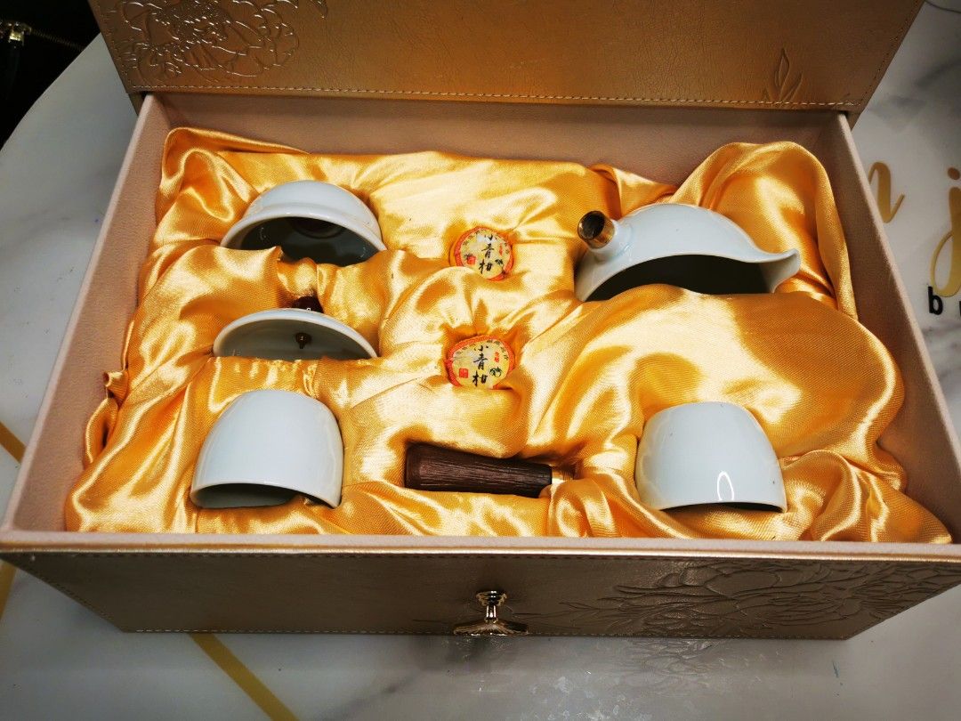 St regis mooncake box limited edition tea set, Furniture & Home Living ...