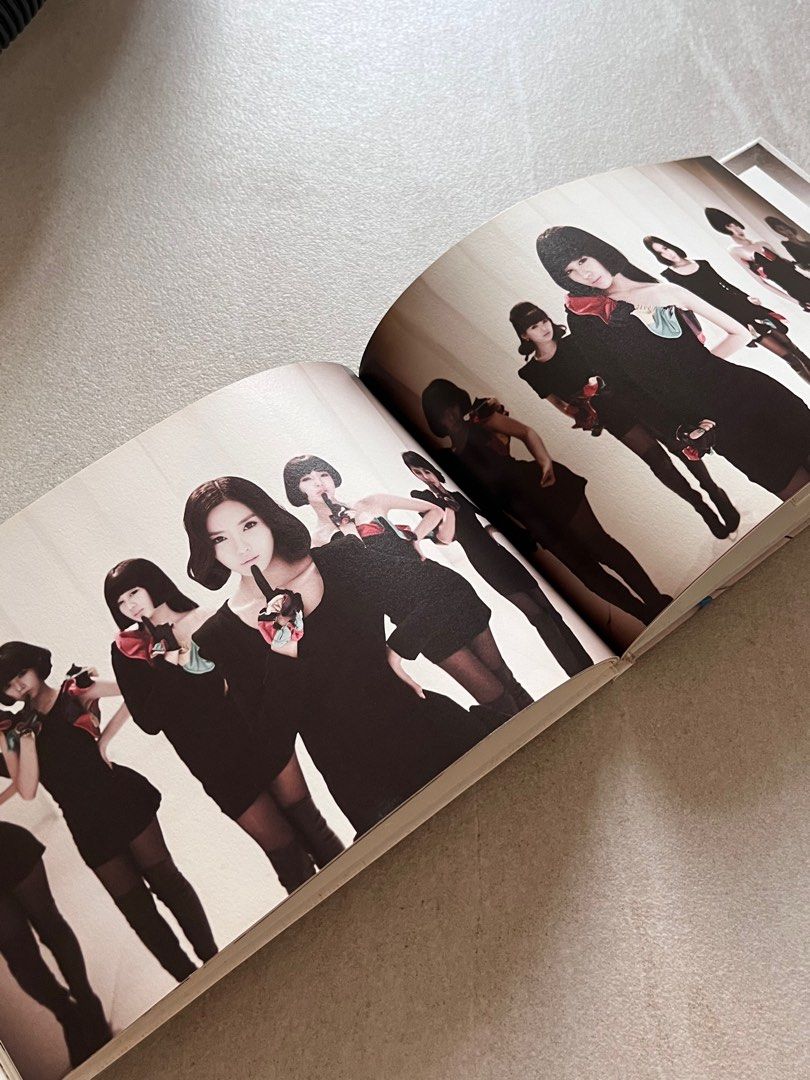 T-ara Absolute First Album, 興趣及遊戲, 收藏品及紀念品, 韓流 - Carousell