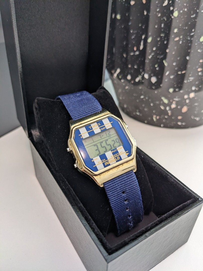 [Timex] Rare blue white stripes Indiglo digital watch, Men's Fashion ...