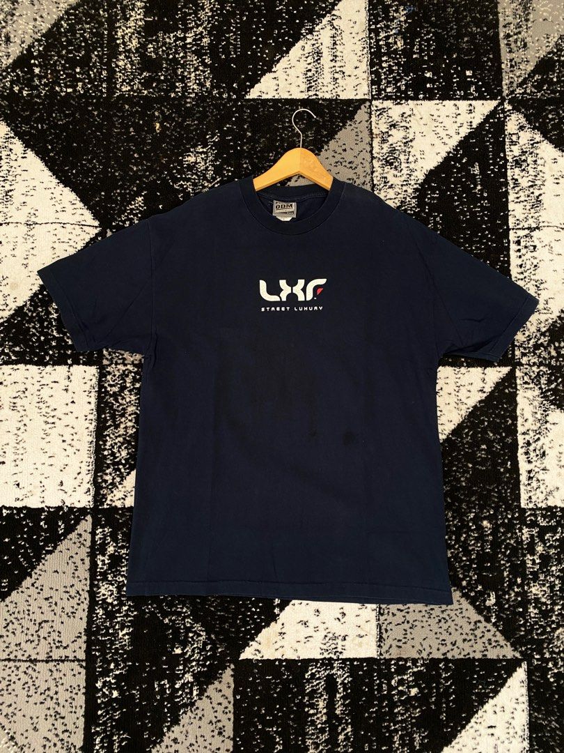 Tshirt LMC luxury, Fesyen Pria, Pakaian , Atasan di Carousell