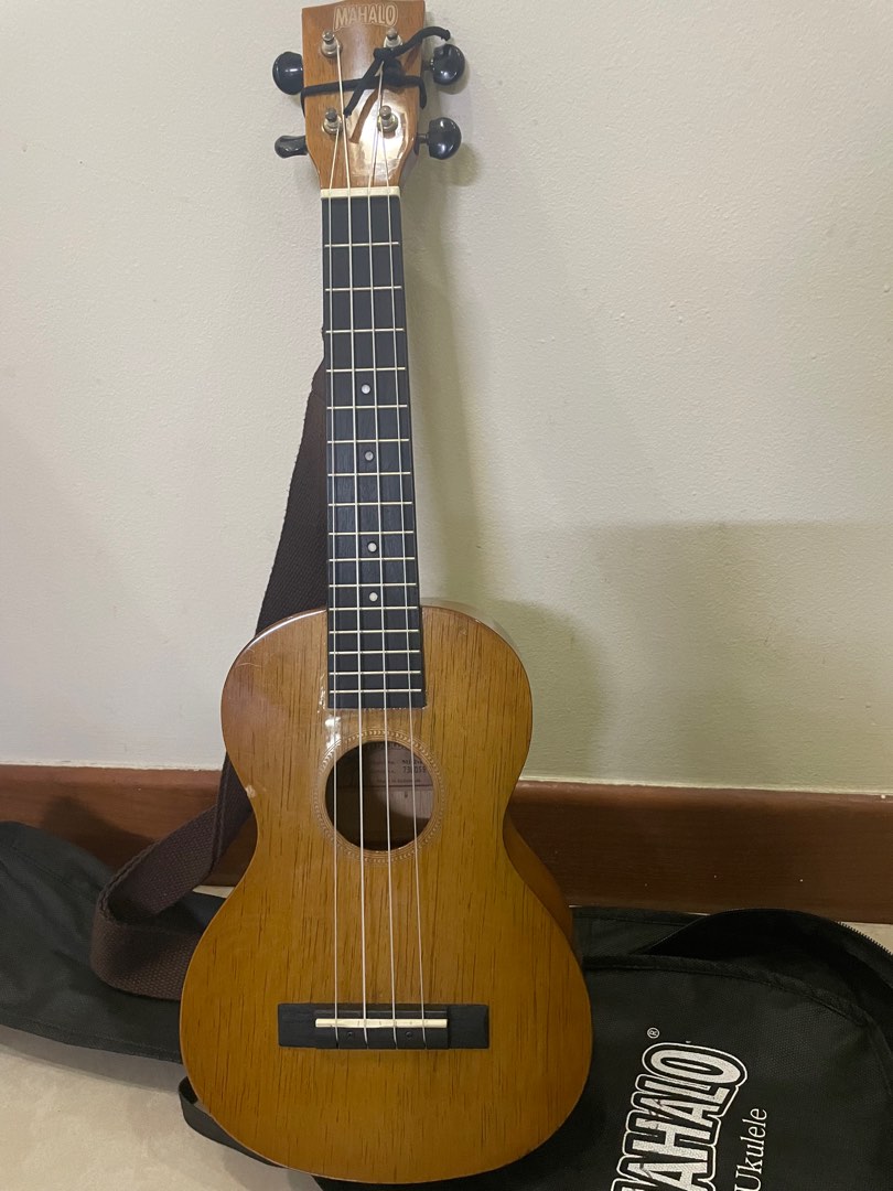 Ukulele, Hobbies & Toys, Music & Media, Musical Instruments on Carousell