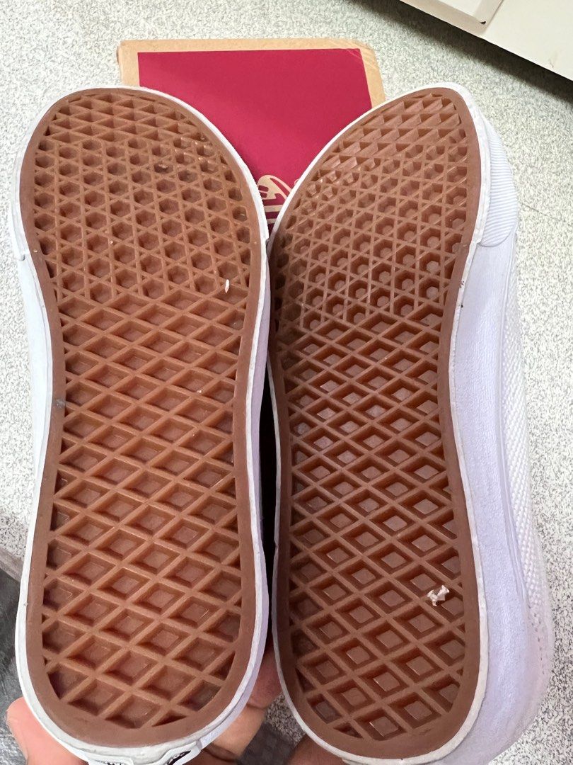 Vans Shoes texture, Women's Fashion, Footwear, Sneakers on Carousell