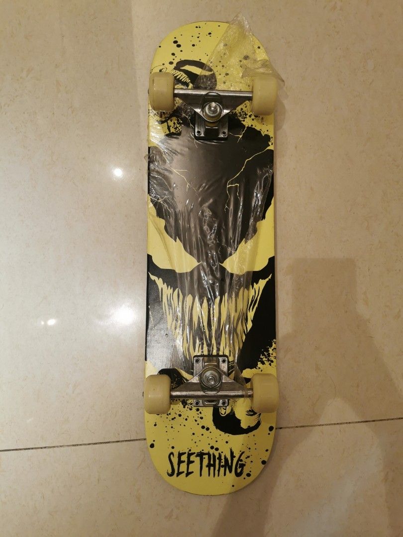 Venom Skateboard, Sports Equipment, Sports & Games, Skates ...