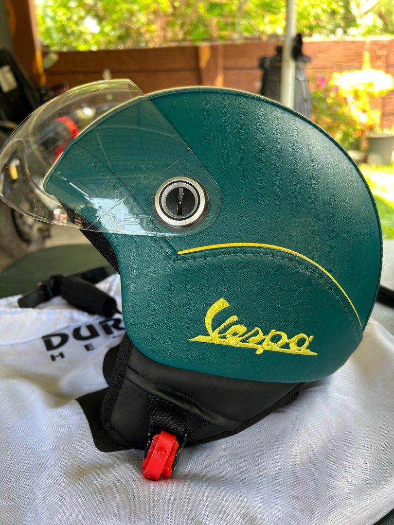 Vespa helmet, Motorbikes, Motorbike Parts & Accessories, Helmets and ...