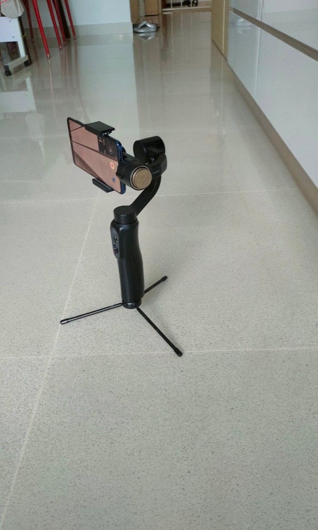Zhi Yun Mobile Gimbal, Photography, Photography Accessories, Gimbals & Stabilisers on Carousell