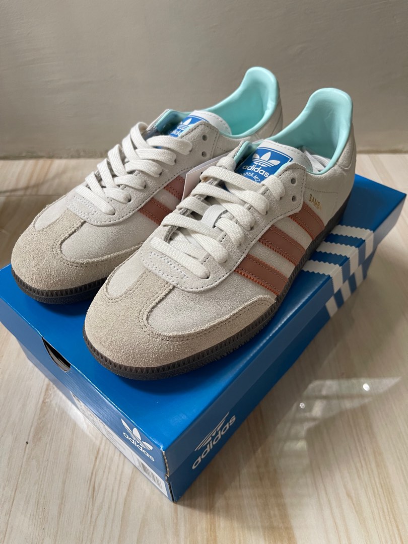 Adidas Samba, Women's Fashion, Footwear, Sneakers on Carousell