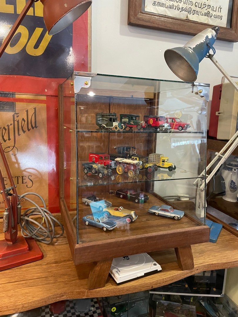 Antique Small Showcase, Hobbies & Toys, Collectibles & Memorabilia ...