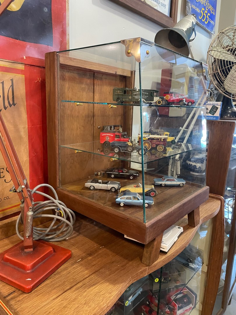 Antique Small Showcase, Hobbies & Toys, Collectibles & Memorabilia ...
