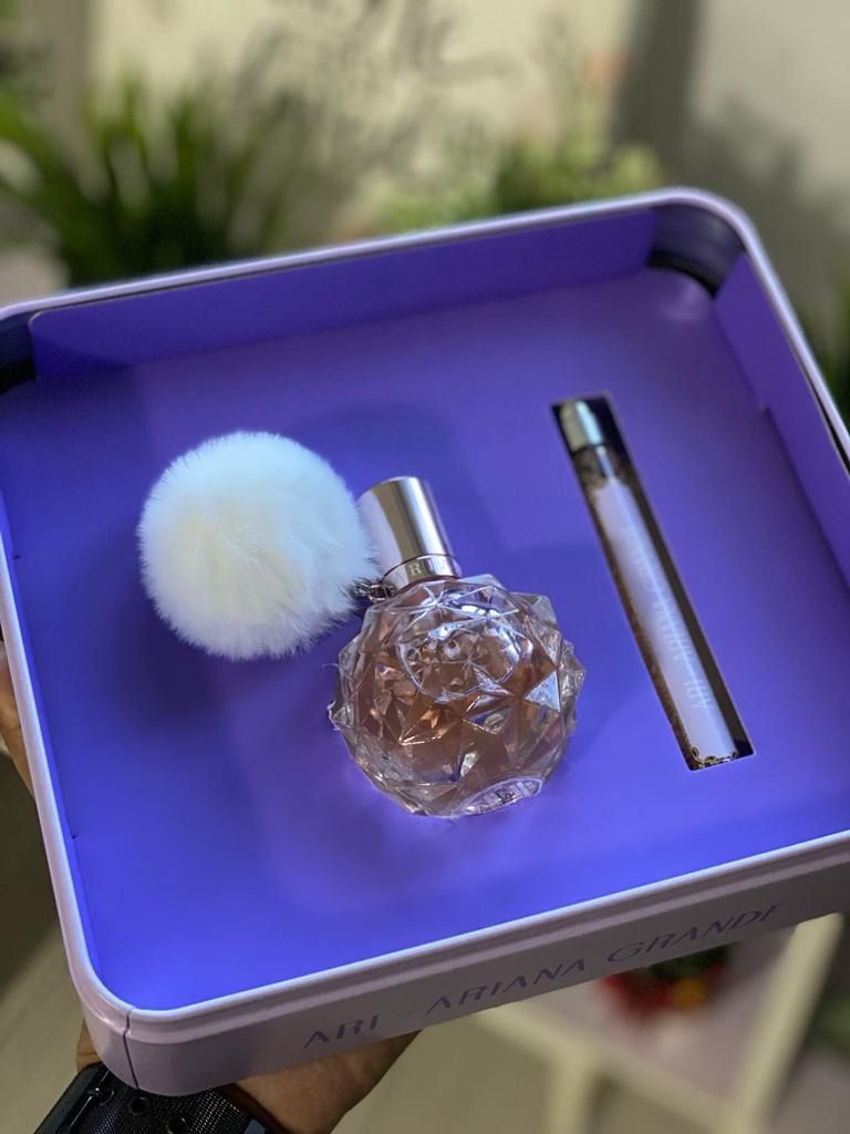Ari by Ariana Grander Perfume Set, Beauty & Personal Care, Fragrance ...