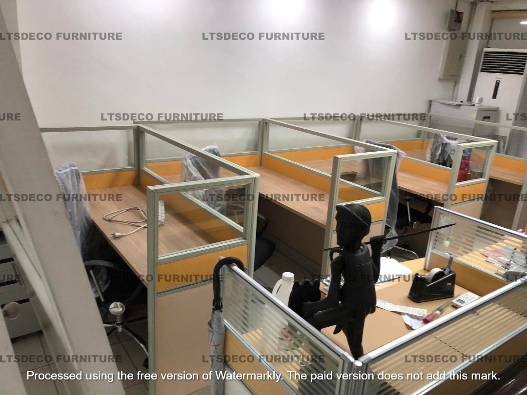 Bpo modular Office Partition/Call center table Cubicle office ...