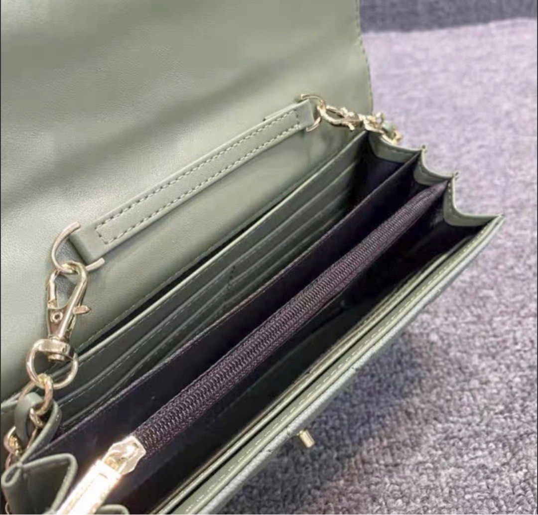 CFOB long WOC- wallet on chain, Women's Fashion, Bags & Wallets ...