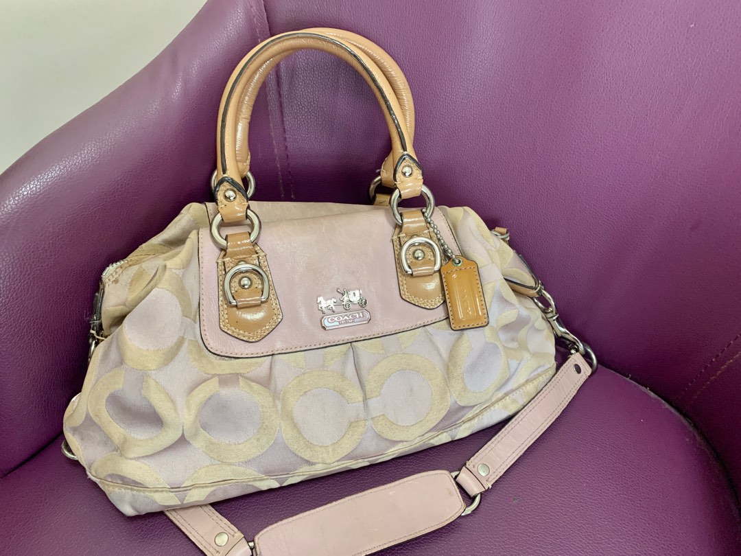 Coach, Women's Fashion, Bags & Wallets, Shoulder Bags on Carousell