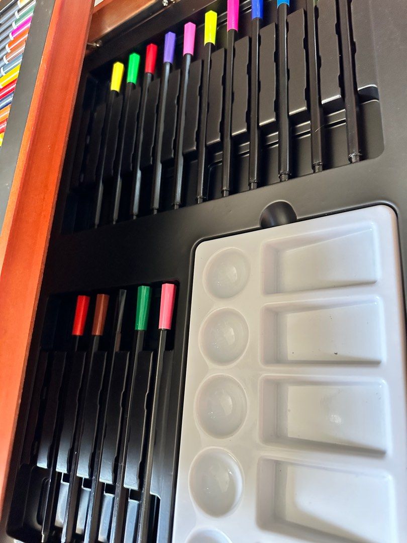 Creative PL 151 piece Artist Set (Aldi Australia), Hobbies & Toys ...