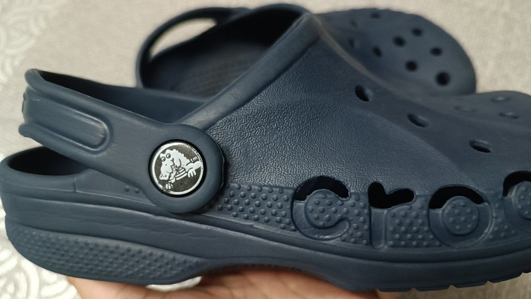 Crocs, adidas slide on Carousell