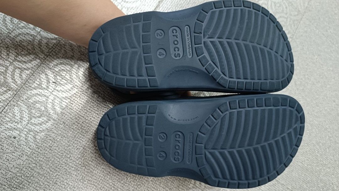Crocs, adidas slide on Carousell